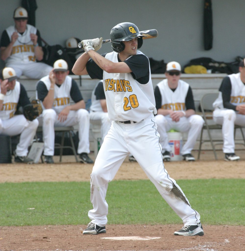 Baseball Sweeps UM-Morris Behind Strong Offense - Athletics