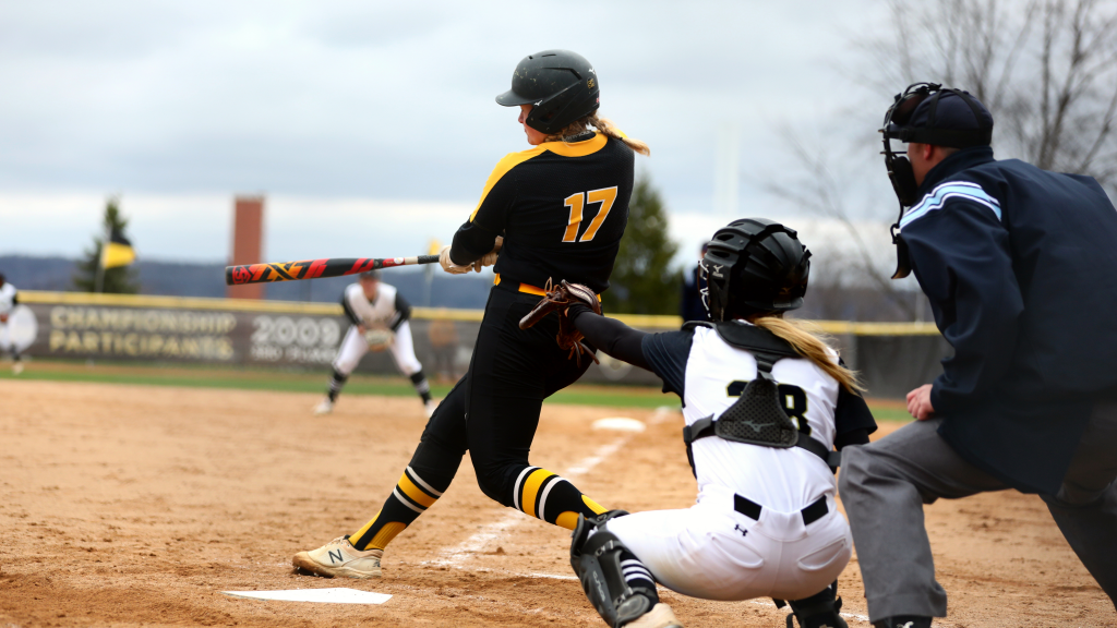 Softball Comes Up Empty on Day Two of Florida Trip - Athletics